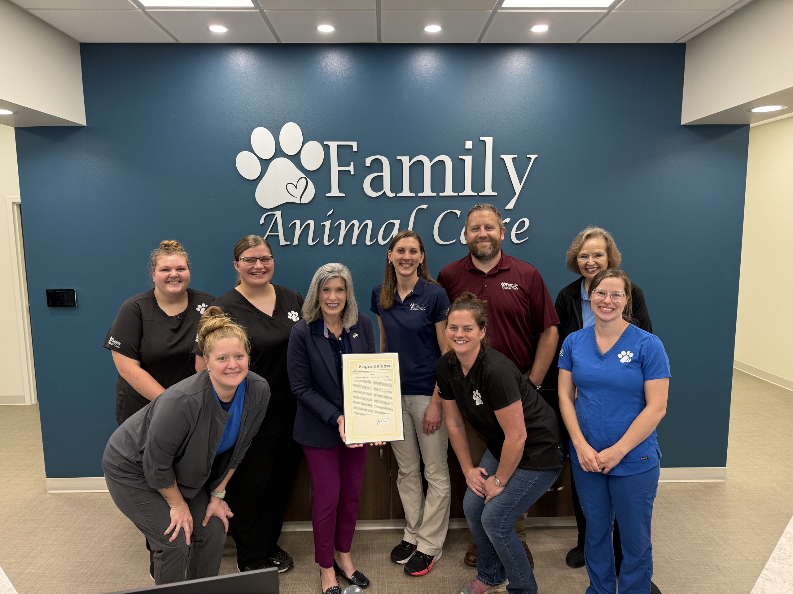 Sen. Ernst Presents Orange City Family Animal Care with Small Business ...