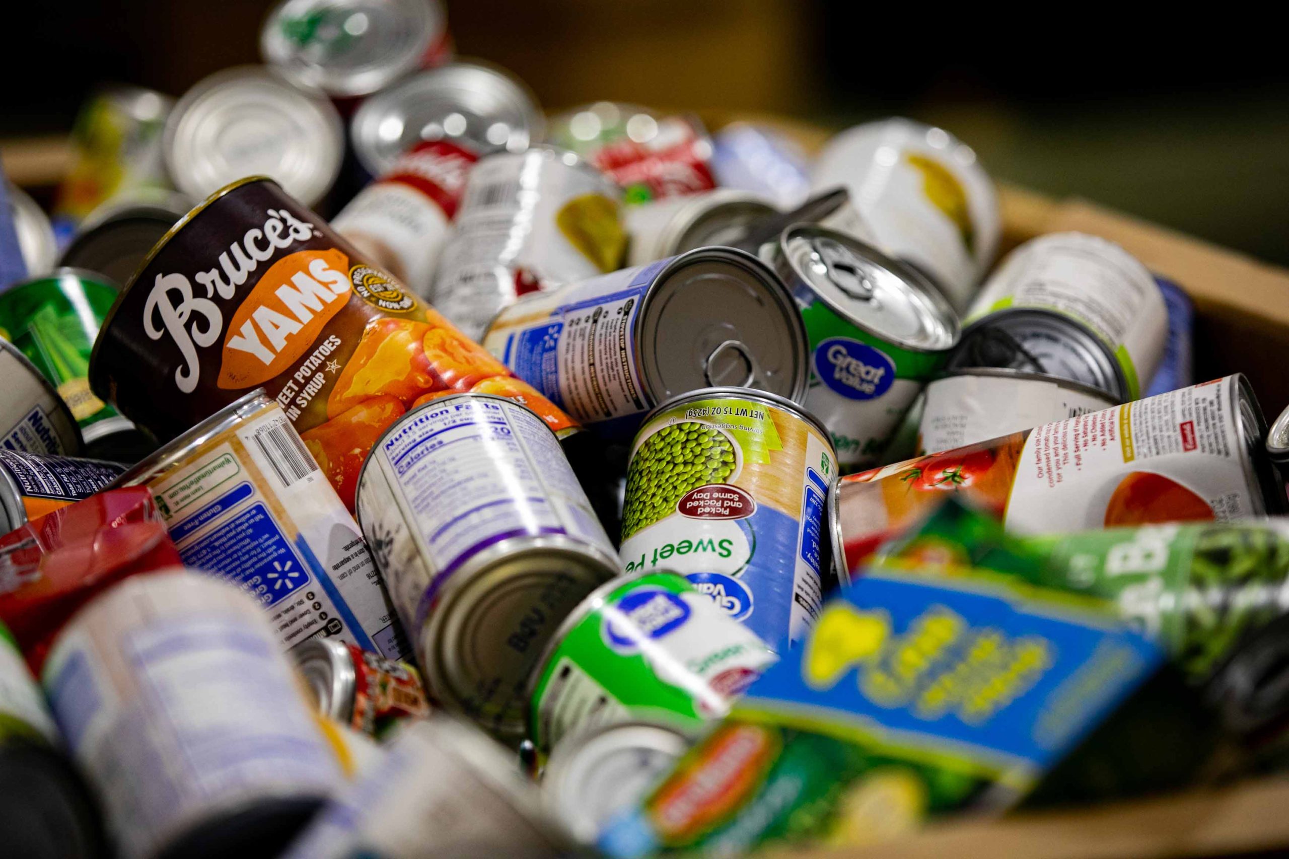 Fareway Donates Large Amount of Corn to Food Bank of Siouxland - Sioux ...