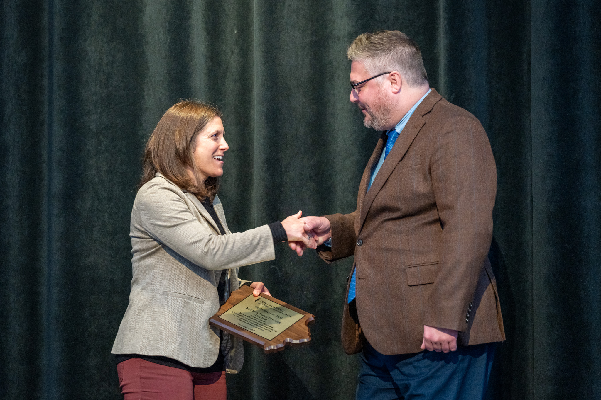 Sioux Center Physician Named Iowa Family Physician of the Year - Sioux ...