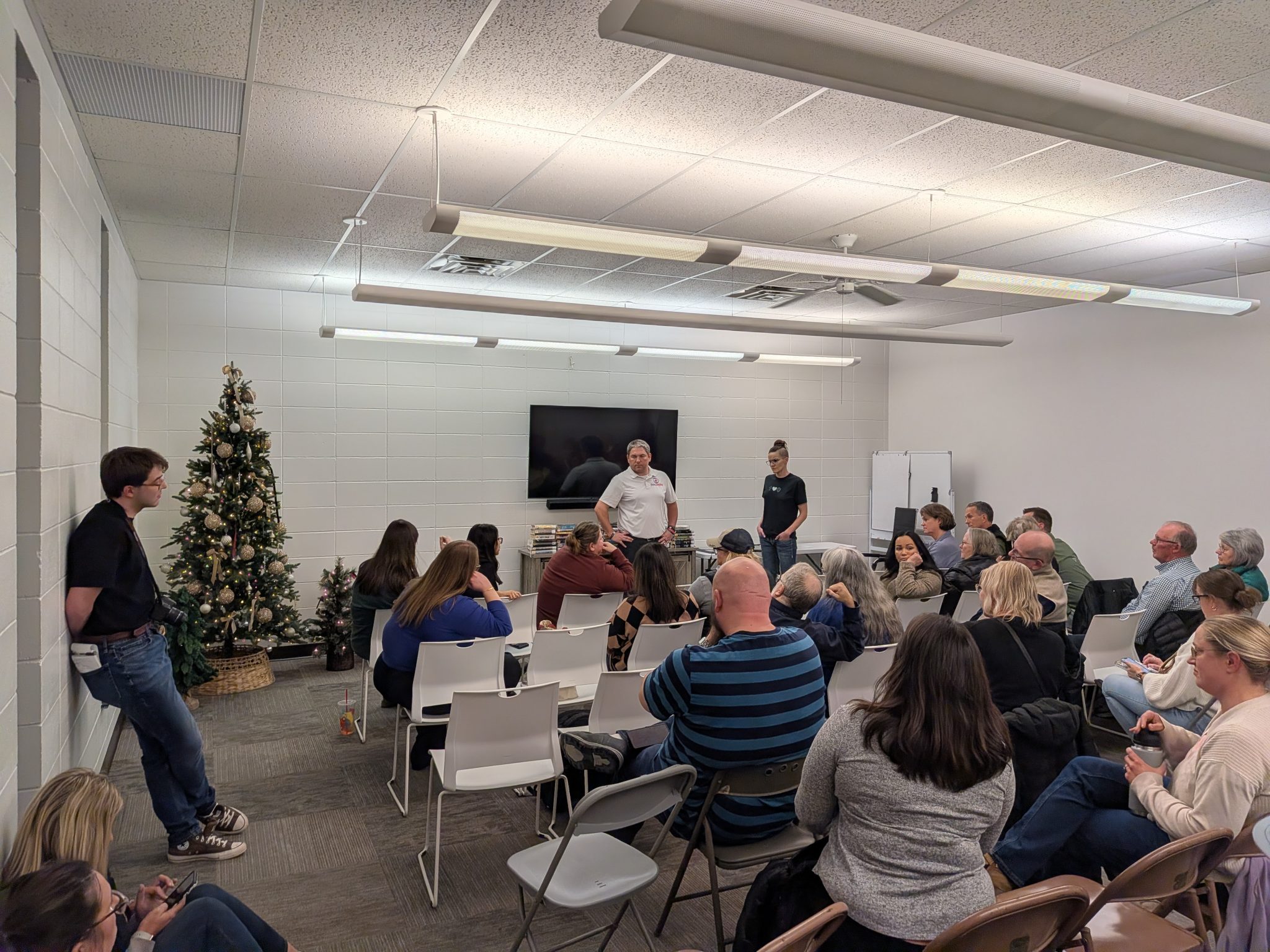 Iowa Standard Event Renews Sioux Center Library Debate - Sioux County Radio