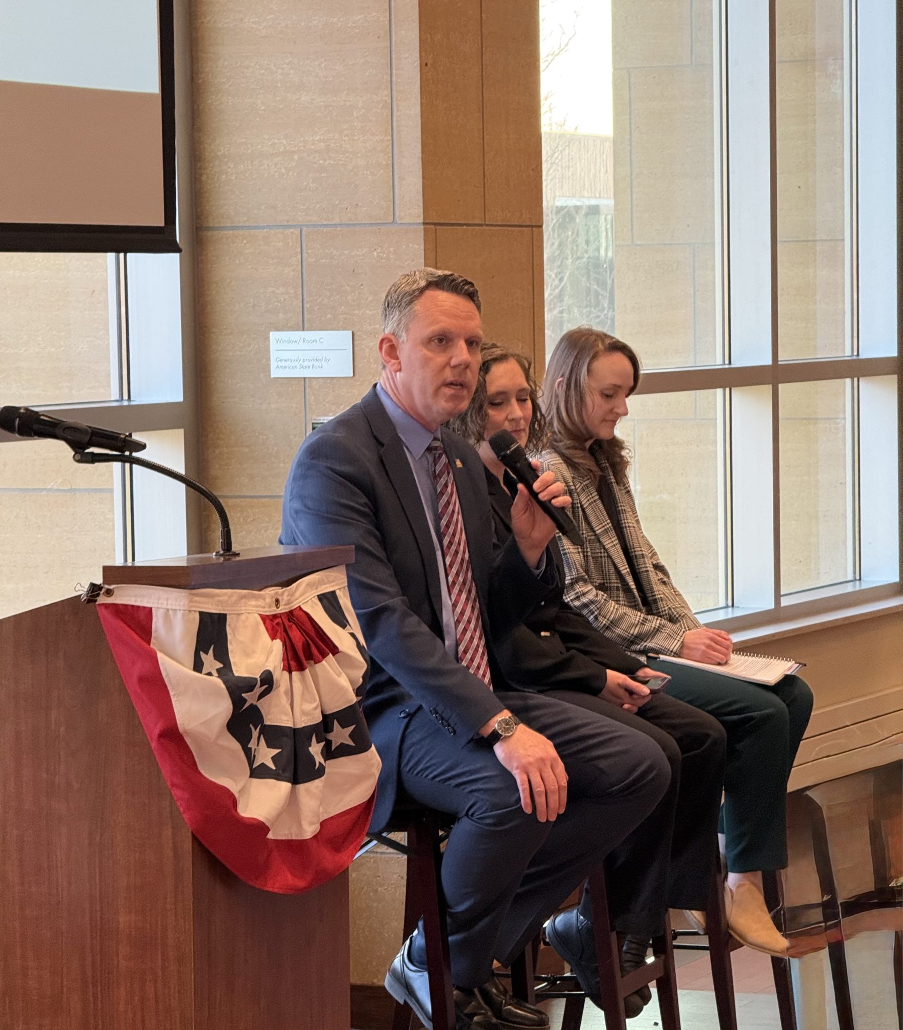 District 4 Democrats Show Agreement on Most Issues at Orange City Forum ...
